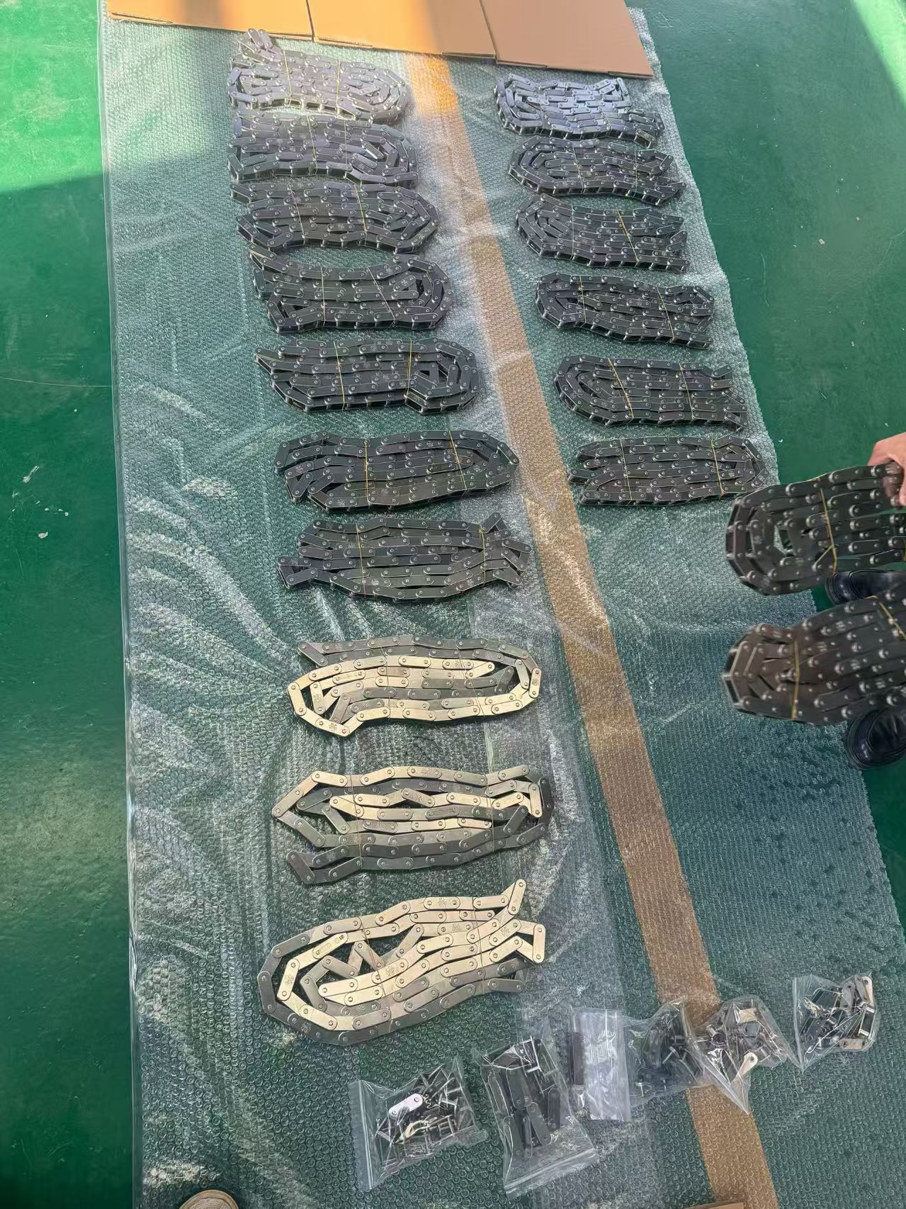 Factory Roller Chain Supplier High Quality Titanium Types of Chain ...